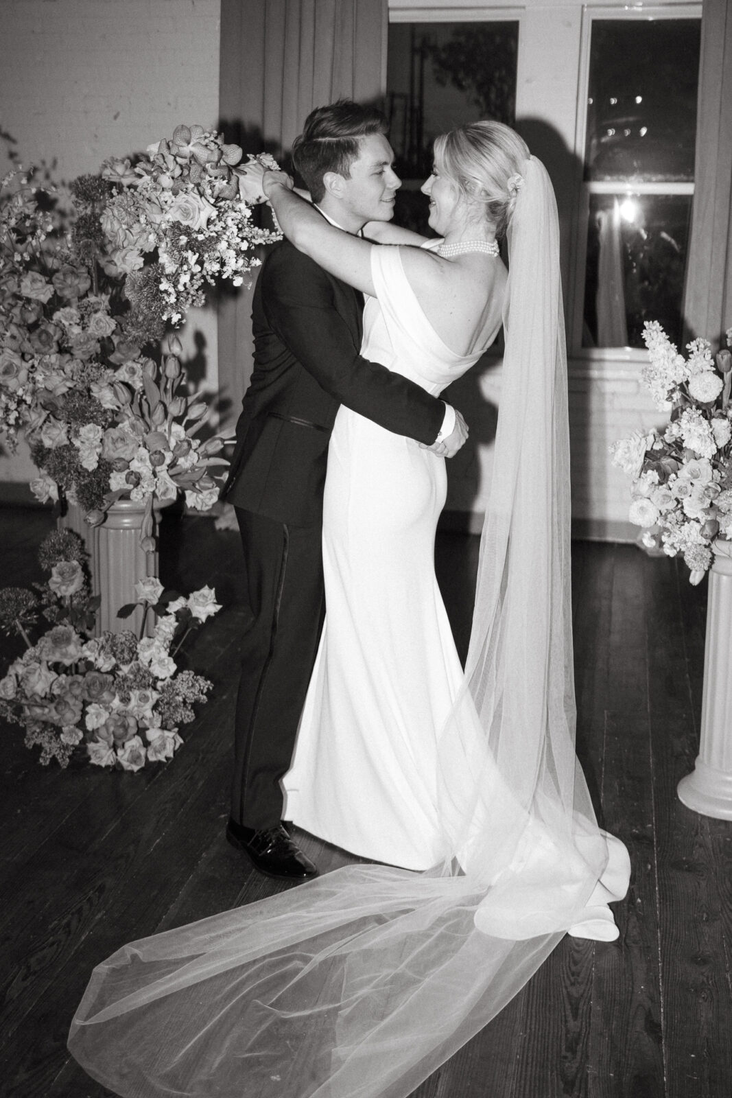 Eliza + Cameron | Colorful Wedding in Fort Worth | Lexi Chase Media